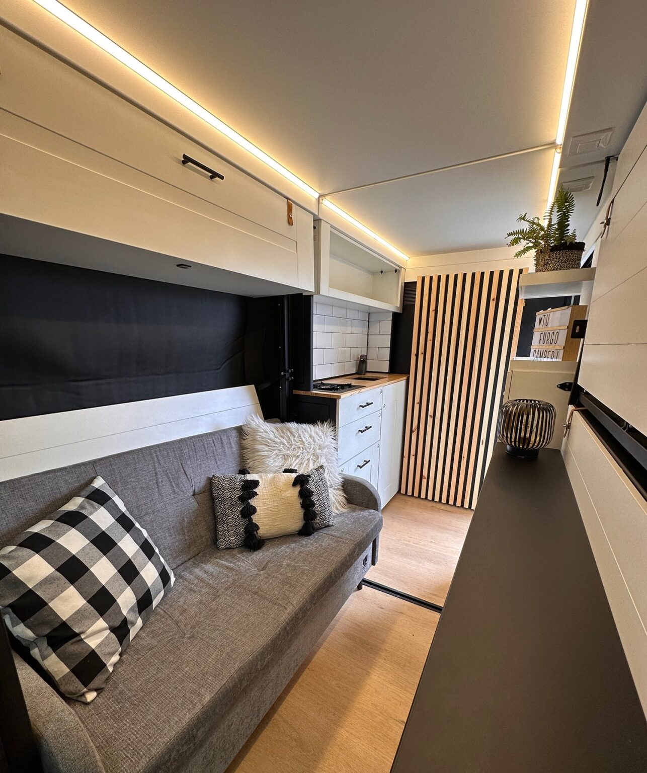 VanCubic Basic – Module amovible complet pour van H2L2 et plus ...